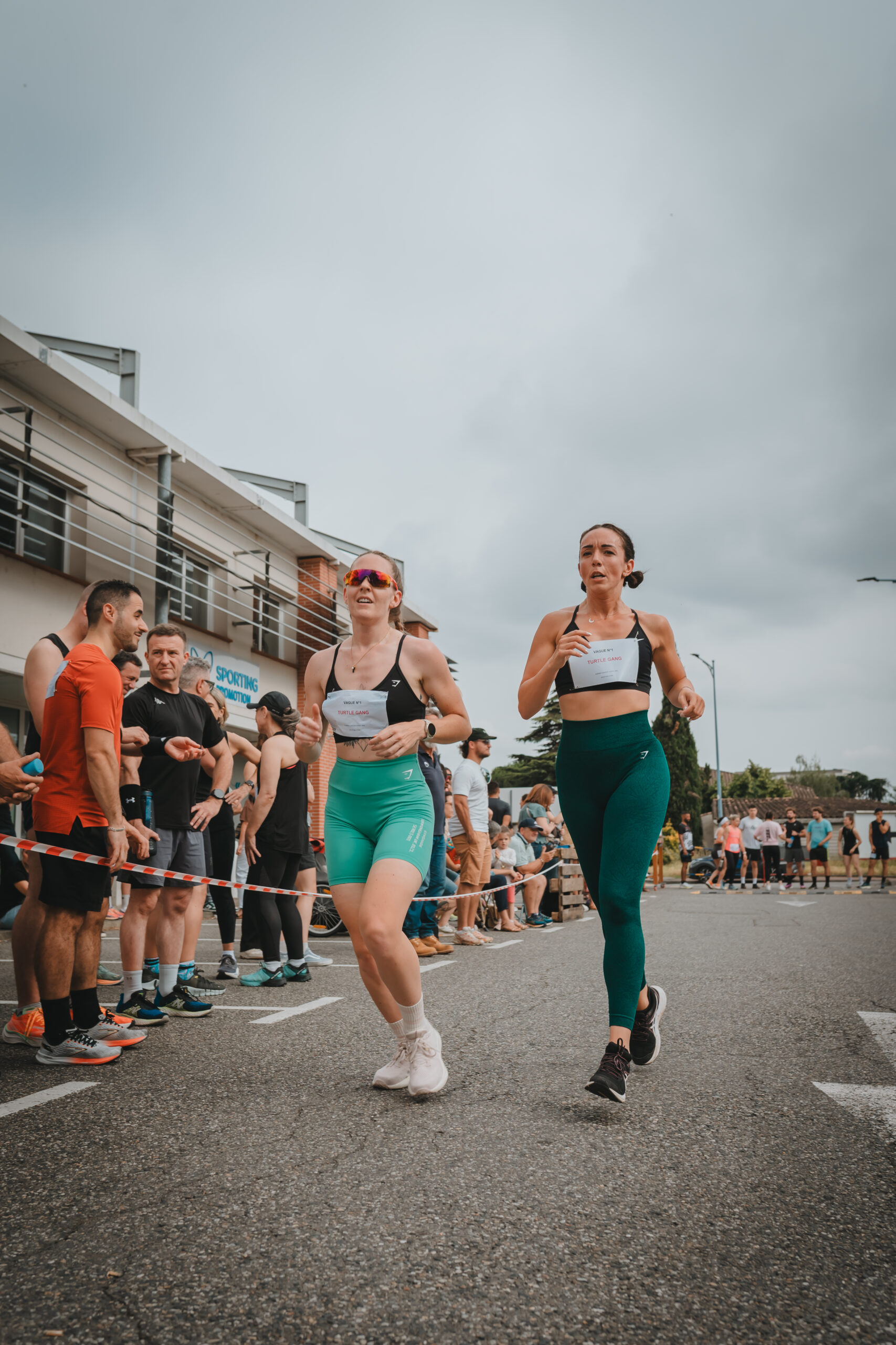 Découvre les 8 épreuves Hyrox en détail ! - Sporting Form